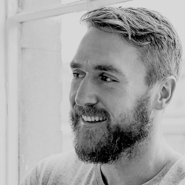 Hawker, Luke Adam - Bibliographie, BD, photo, biographie